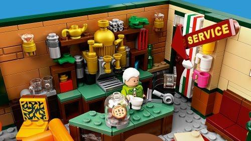 LEGO Ideas 21319 Central Perk, Set con l'Iconico Caffè e 7 Minifigure Friends, Gadget per il 25 ...